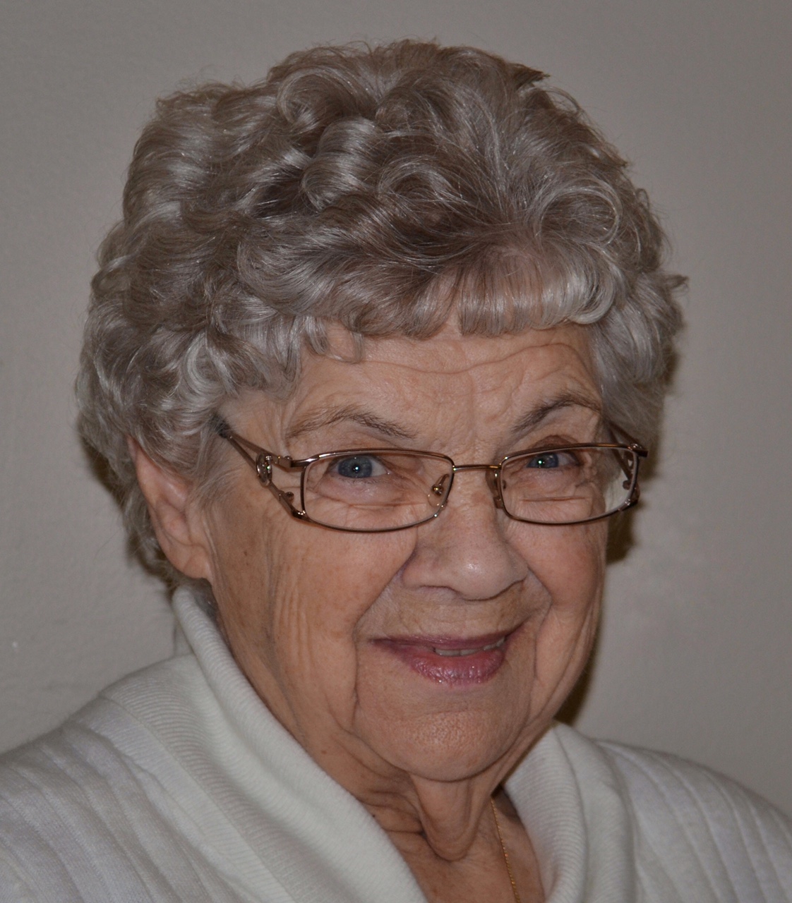 Mme Anne-Marie (Saucier) Paquette — Résidence funéraire Steve L. Elkas