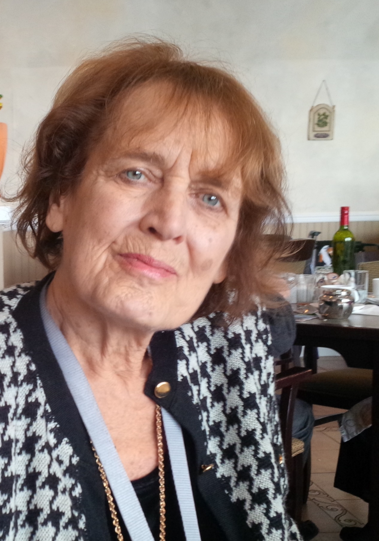 Mme Cécile LeTendre — Résidence funéraire Steve L. Elkas