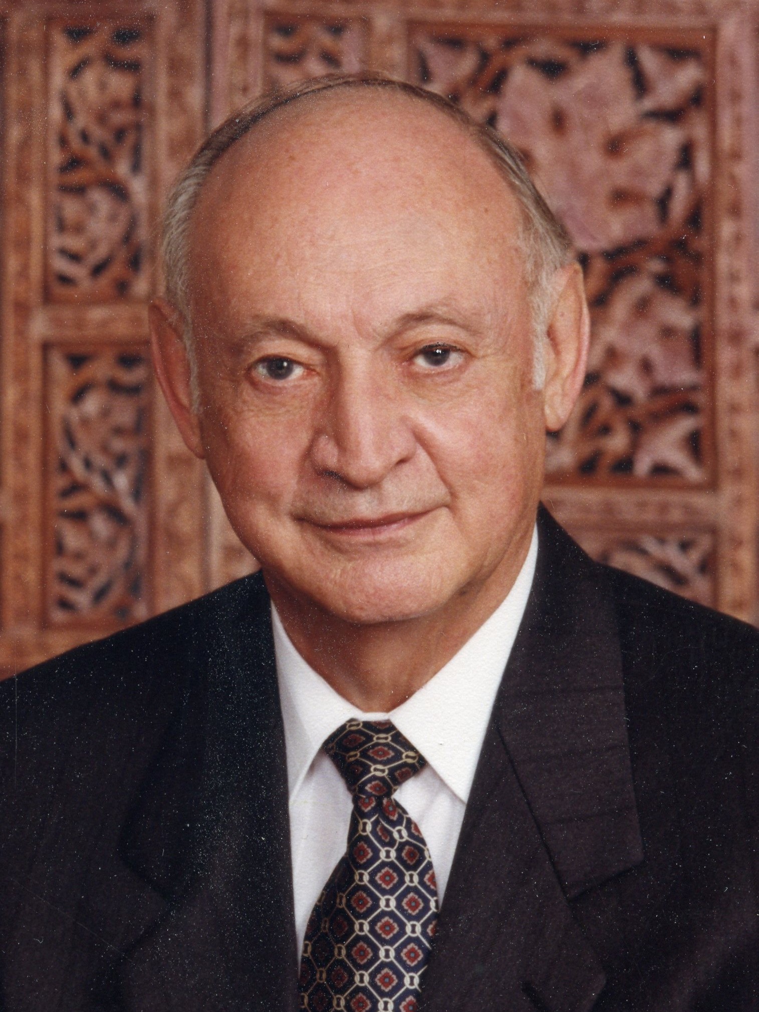 Dr. Roger Côté — Résidence funéraire Steve L. Elkas