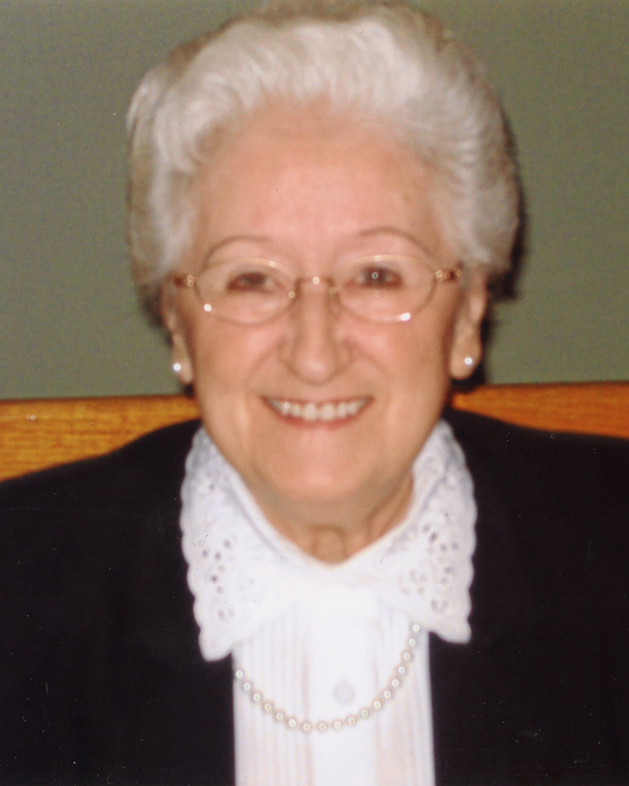 Mme Aline Rivard Maréchal — Résidence funéraire Steve L. Elkas
