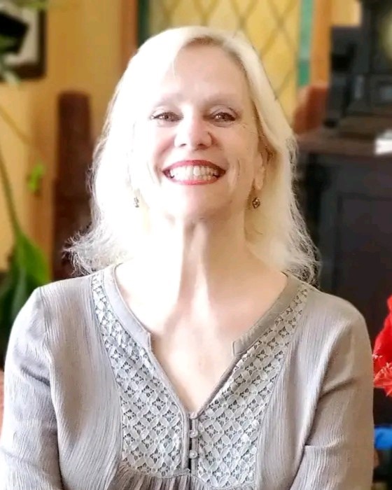 Mme Dominique Daigneault — Résidence funéraire Steve L. Elkas