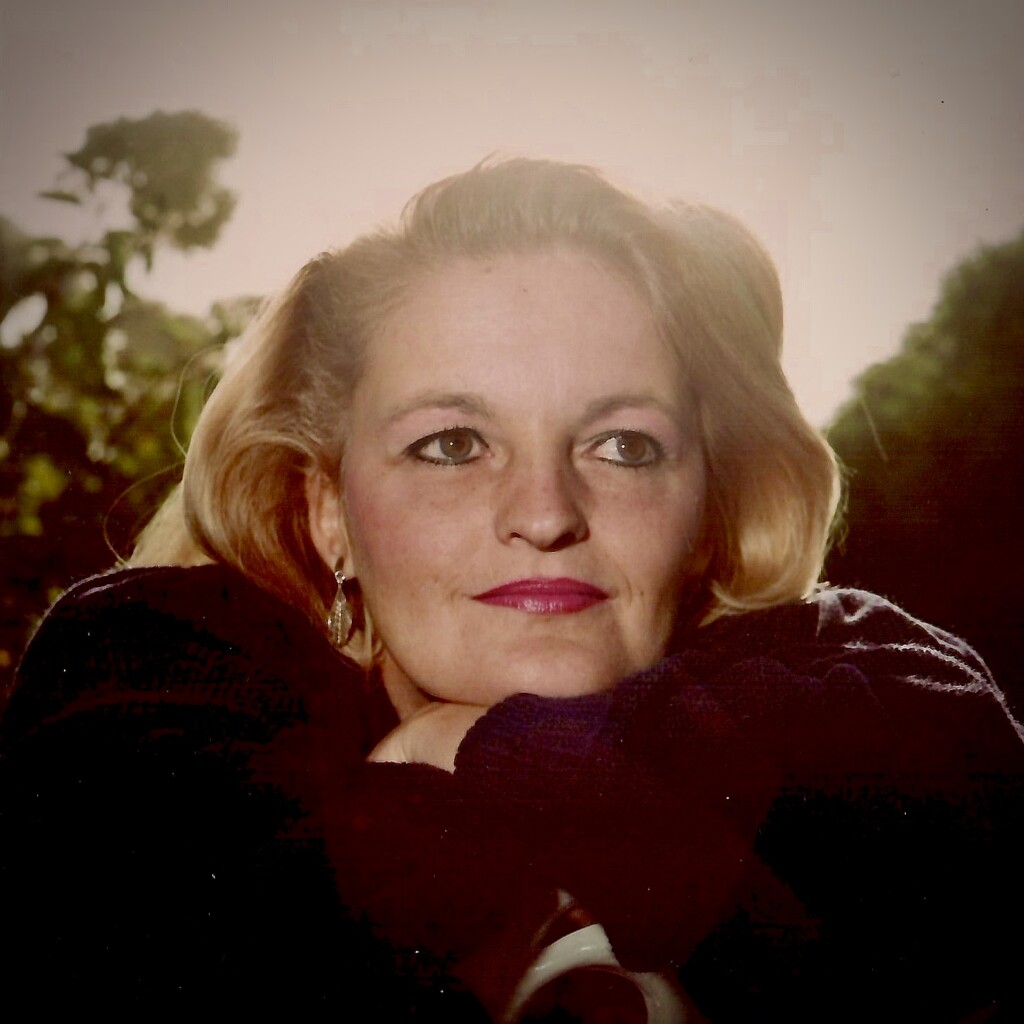 Mme Louise Lapointe — Résidence funéraire Steve L. Elkas