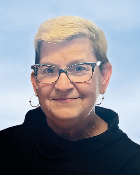 Mme Carmen Lortitch — Résidence funéraire Steve L. Elkas