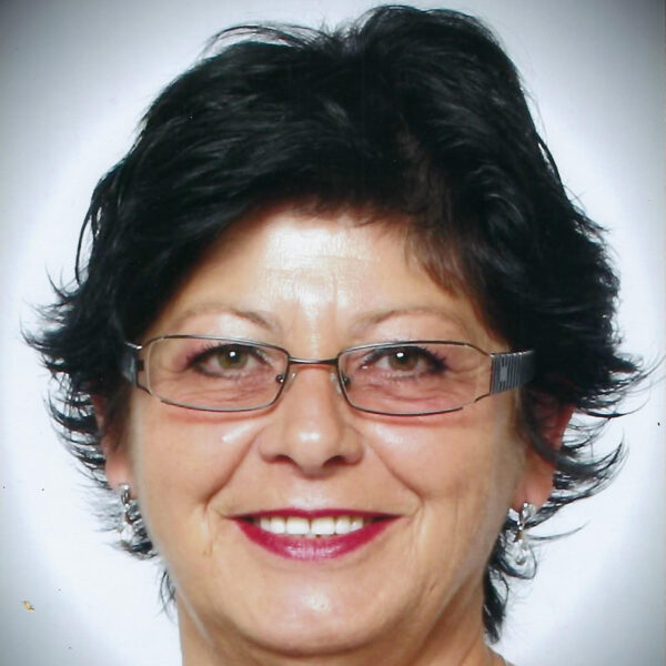 Mme Carmen Trachy — Résidence funéraire Steve L. Elkas